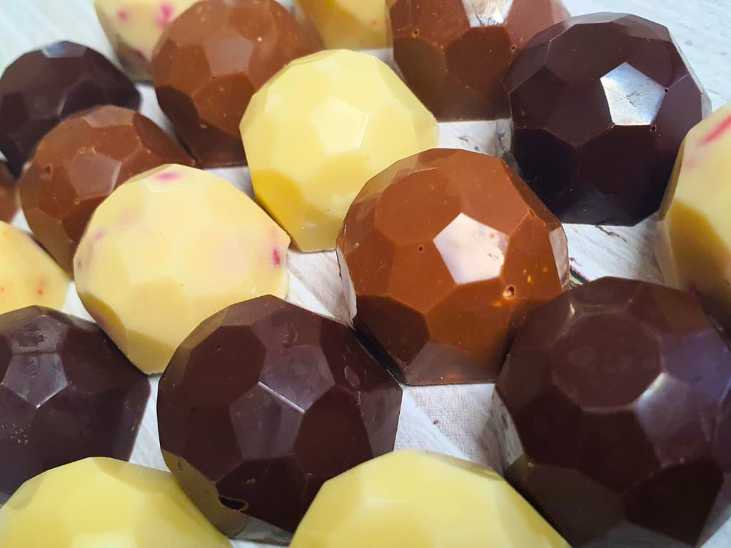 Chocolate Minis – Buíoch Irish Chocolates